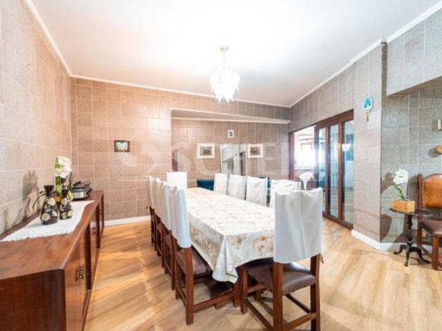 Casa tipo para venda em Cidade Domitila com 3 quartos, sendo 1 suíte, 473m²