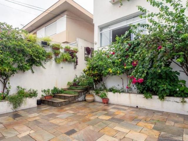 Casa tipo para venda em Cidade Vargas com 3 quartos, sendo 3 suítes, 153m²
