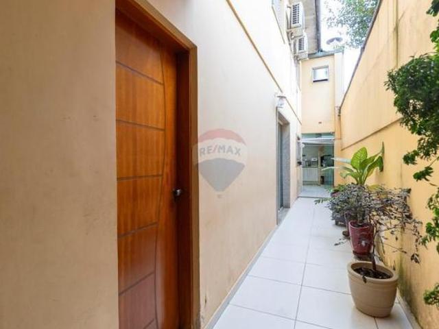 Casa tipo para venda em Interlagos com 3 quartos, sendo 3 suítes, 125m²