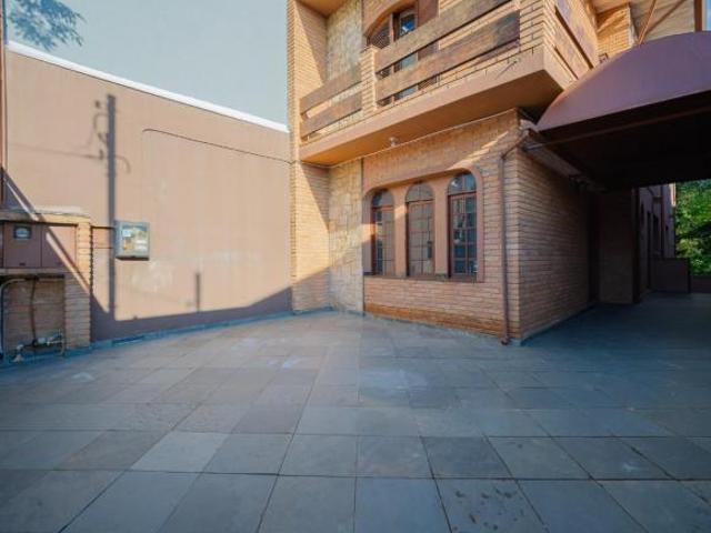 Casa tipo para venda em Jardim D&apos Abril com 3 quartos, 216m²