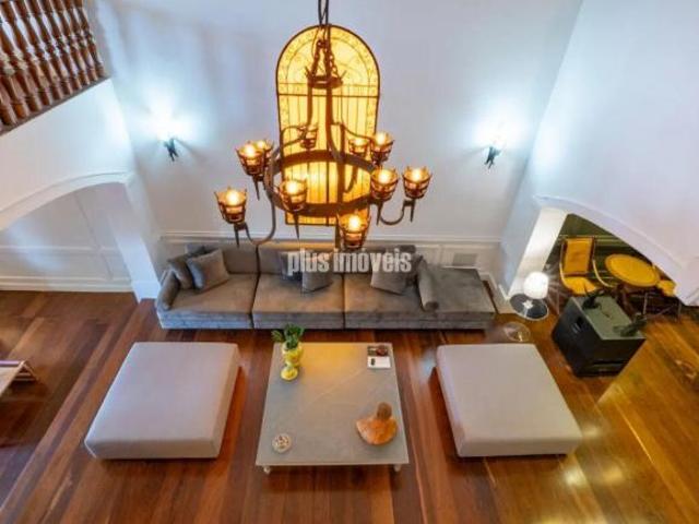 Casa tipo para venda em Jardim Leonor com 3 quartos, sendo 3 suítes, 564m²