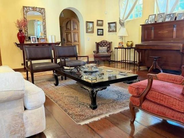 Casa tipo para venda em Jardim Morumbi com 4 quartos, sendo 2 suítes, 809m²