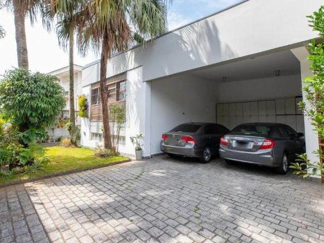 Casa tipo para venda em Jardim Marajoara com 4 quartos, sendo 2 suítes, 384m²