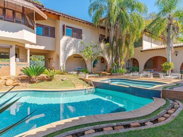 Casa tipo para venda em Jardim Novo Jaguari com 6 quartos, sendo 6 suítes, 940m²