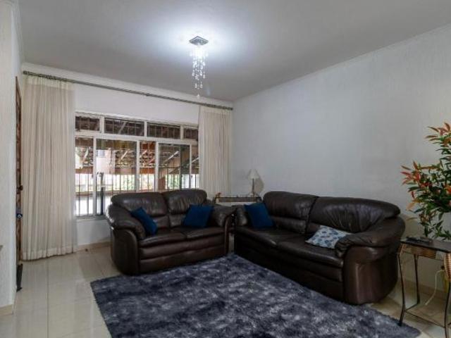Casa tipo para venda em Jardim Santo Antônio com 2 quartos, 195m²
