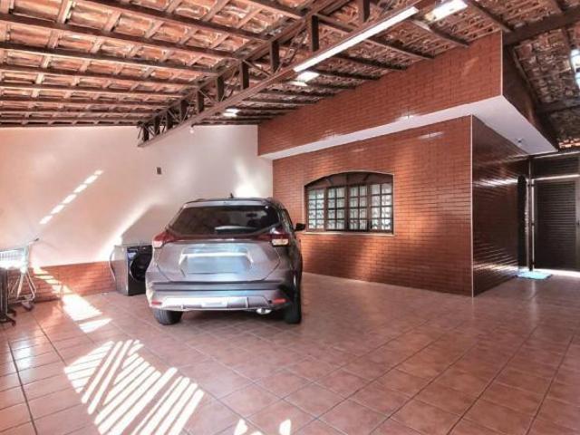 Casa tipo para venda em Jardim Santa Adélia com 3 quartos, sendo 1 suíte, 127m²