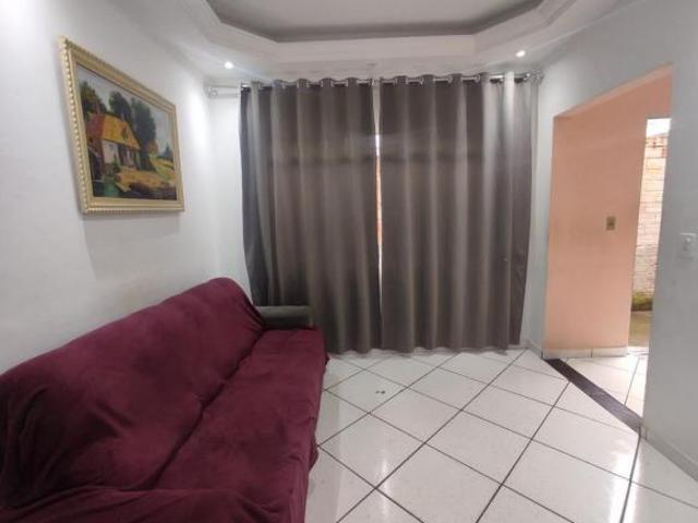 Casa tipo para venda em Jardim Ponte Alta I com 2 quartos, sendo 2 suítes, 250m²