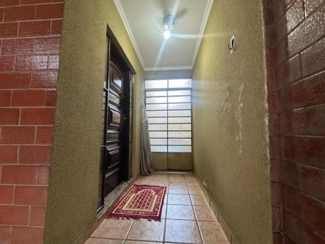 Casa tipo para venda em Jardim Rossi com 3 quartos, sendo 1 suíte, 147m²