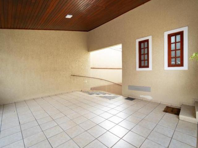 Casa tipo para venda em Jardim Tannus com 4 quartos, sendo 2 suítes, 296m²