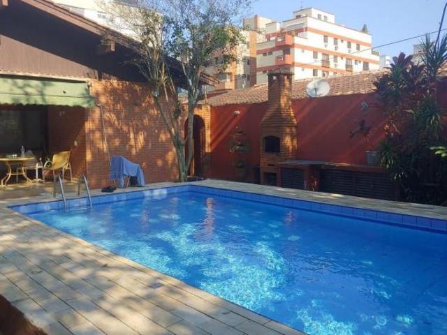 Casa tipo para venda em Loteamento João Batista Julião com 4 quartos, 325m²