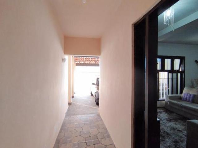Casa tipo para venda em Mogi Moderno com 7 quartos, sendo 2 suítes, 410m²