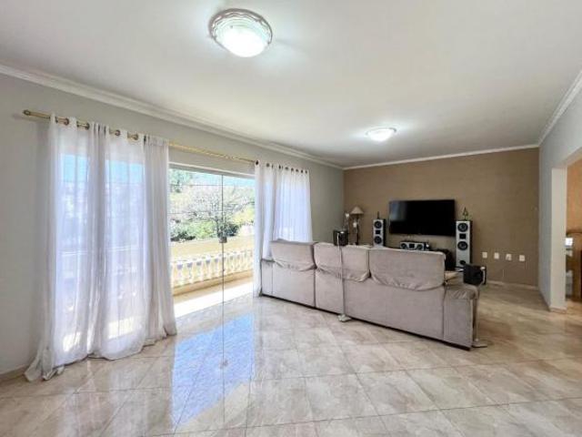 Casa tipo para venda em Parque Três Meninos com 3 quartos, sendo 1 suíte, 186m²