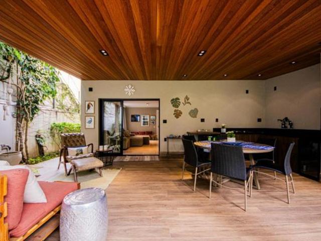Casa tipo para venda em Pinheiros com 4 quartos, sendo 1 suíte, 289m²