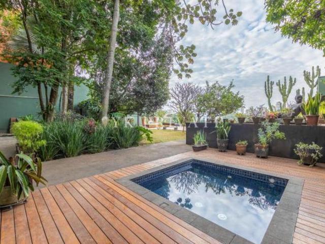 Casa tipo para venda em Sumaré/Perdizes/Pacaembu com 4 quartos, sendo 4 suítes, 598m²