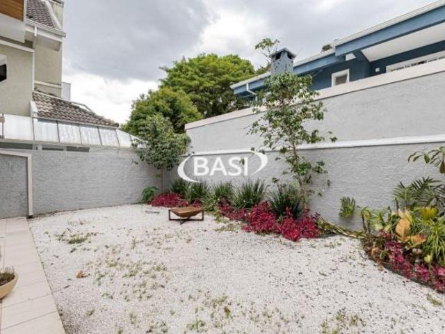 Casa toda mobiliada no condominio Brazville com ampla area de lazer