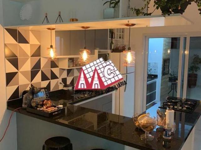 Casa toda modulada com 3 dormitórios e piscina à venda, 160 m² por R$ 1.250.000 Condomínio Villagi