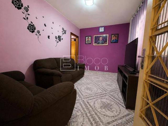 Casa toda na laje com 3 quartos sendo 1 suíte na Quadra 307 do Recanto das Emas