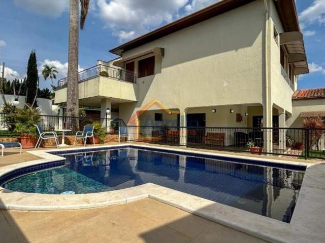 CASA TODA PLANEJADA E ÁREA LAZER COM CHURRASQUEIRA À VENDA EM MOGI MIRIM/SP