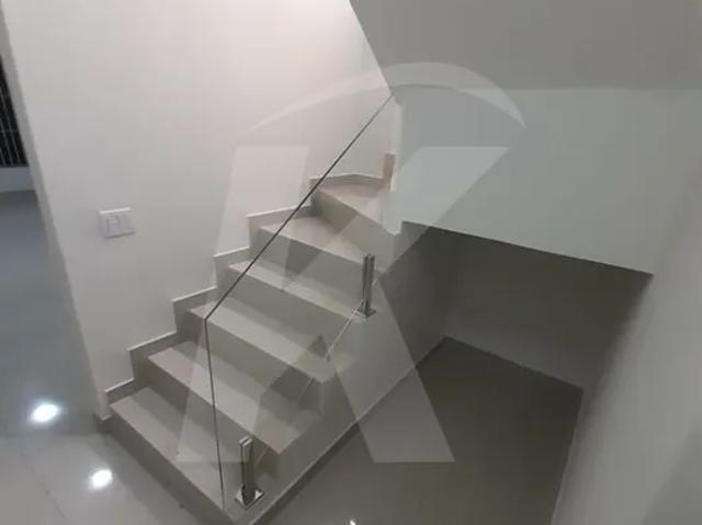 Casa toda reformada a venda no Tremembé, sendo 4 quartos, 2 suítes e 2 vagas