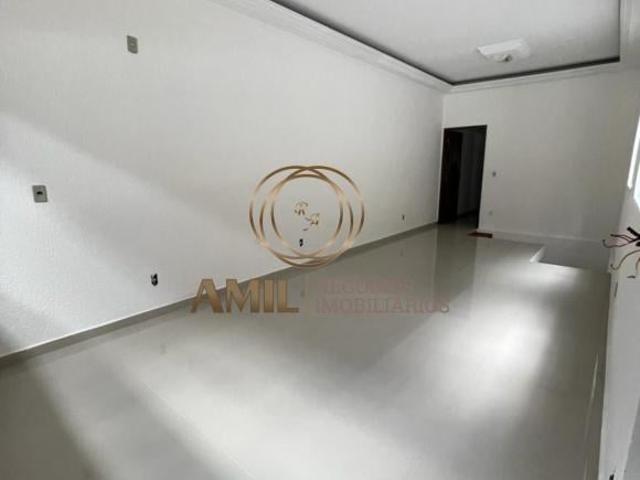 Casa toda reformada / Parque Residencial Flamboyant / 03 dormitórios c/suíte e Hidromassagem / 185m²
