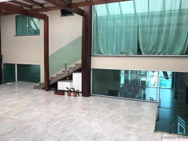 Casa toda reformada, 07 quartos sendo 03 suítes, com piscina, no Atuba em Colombo PR