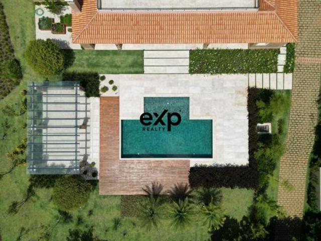 Casa toscana no Condomínio Fazenda da Grama