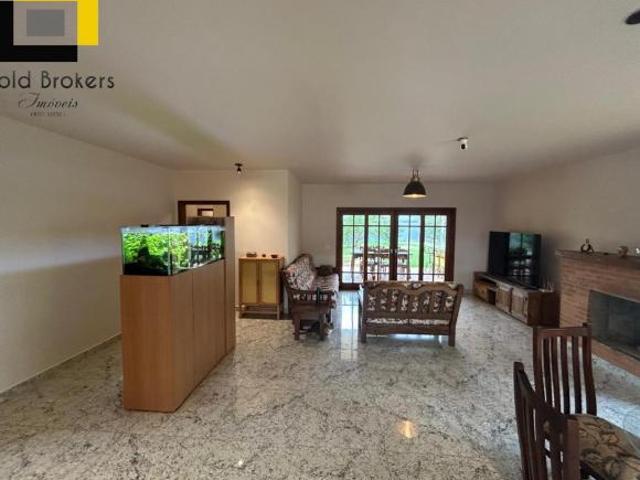 CASA TOTALMENTE MOBILIADA COM 312M² E 3 DORMITÓRIOS NO CONDOMÍNIO TERRAS DA ALVORADA EM JUNDIAÍ