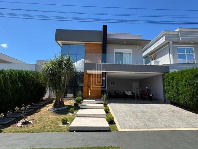 Casa totalmente mobiliado e decorado com 4 suítes à venda em Foz do Iguaçu