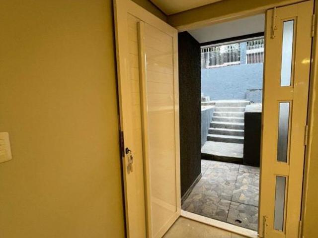 Casa totalmente reformada na Rua dos Açores em Viamão!