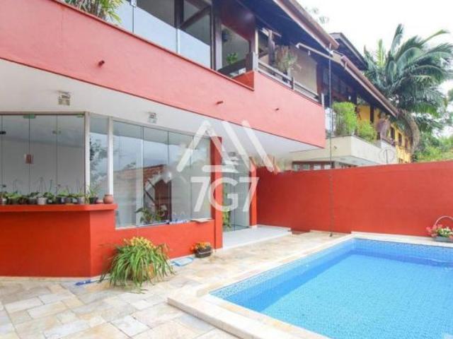 CASA TOTALMENTE REFORMADA à VENDA NO PANAMBY