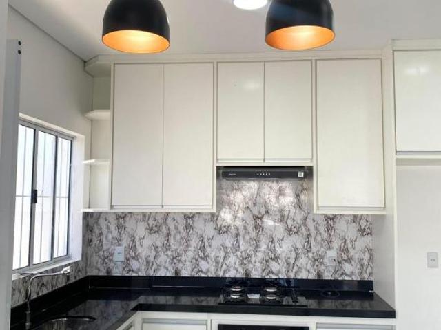 Casa Totalmente Reformada com suite e acabamento premium, próxima ao camaroeiro