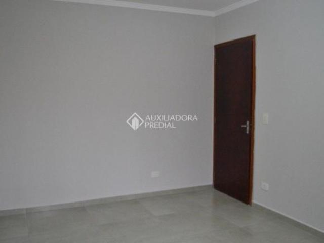 CASA TOTALMENTE REFORMADA | VILA CLEONICE
