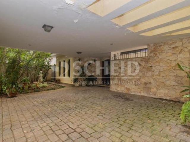 Casa totalmente terrea no Jardim Marajoara, 04 quartos, 04 vagas