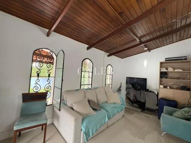 CASA TOTALMENTE TÉRREA COM 890M2 VALE DAS FLORES ATIBAIA SP