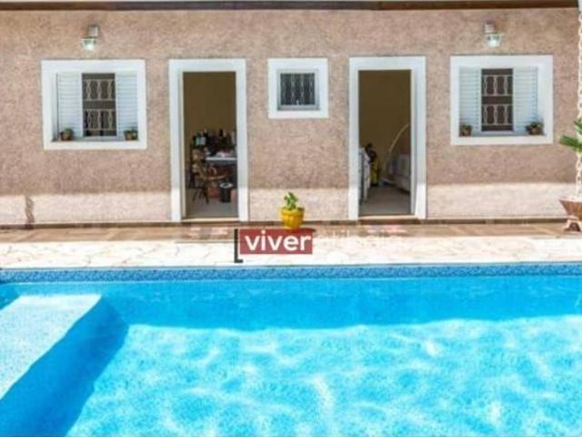 CASA TOTALMENTE TERREA EM BAIRRO AO LADO DA MELHOR AVENIDA DA CIDADE!