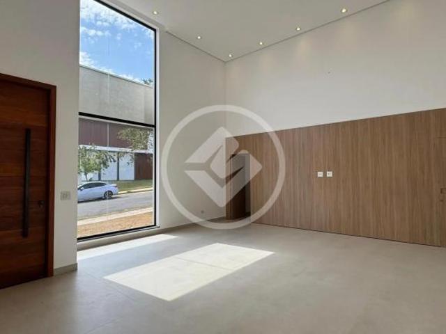Casa totalmente Térrea em condomínio a venda no Tamboré Jaguariúna 505m com 3 Suites e piscina