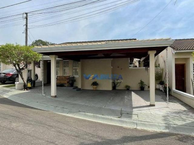 Casa Totalmente Térrea em Condomínio Fechado Próximo ao Lago