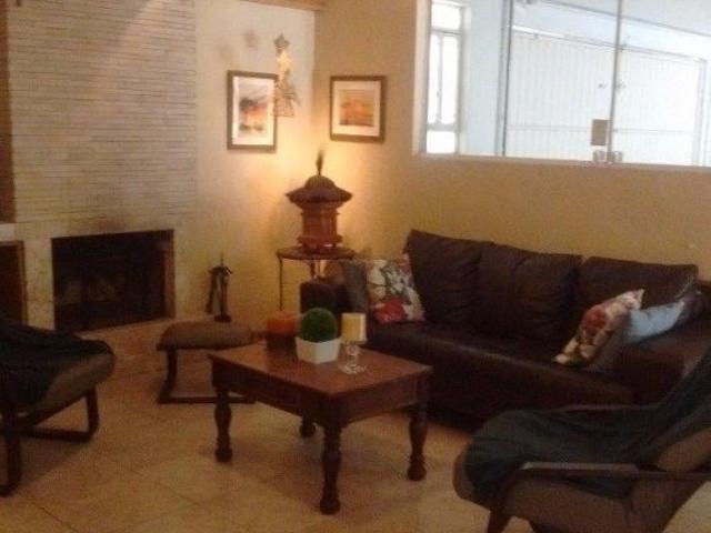 Casa três Dormitórios