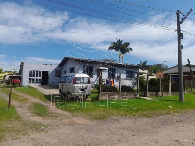 Casa Três Dormitórios Bairro Arco Iris