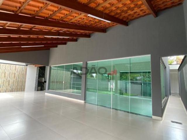 CASA TRES MARIAS Casa de Rua com 3 Quarto s por R$ 900000.00 no setor Setor Três Marias TA38497