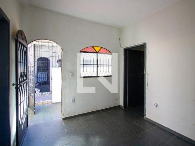 Casa, Trindade, 1 Quarto, 16 m2 São Gonçalo