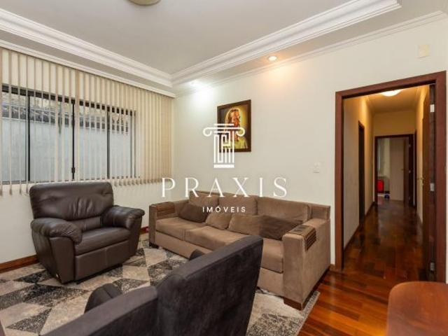 Casa triplex, 530m² privativos, 3 pavimentos Alt