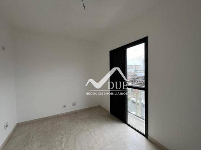 CASA TRIPLEX COM 2 SUITES