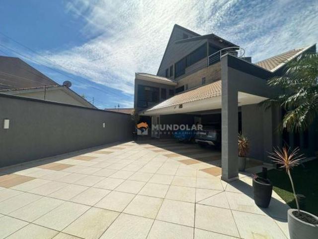 Casa Triplex com 3 dormitórios à venda, 480 m² por R$ 2.800.000 Fazenda Velha Araucária/PR