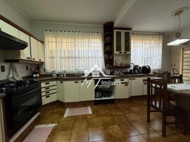 Casa triplex com 3 quartos, suítes à venda no Parque Franceschini Sumaré/SP