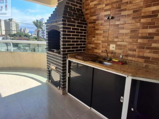 Casa triplex à venda em Praia Grande SP, no bairro Tupi, 3 quartos, 1 suíte, 1 sala, 4 banheiros, 2