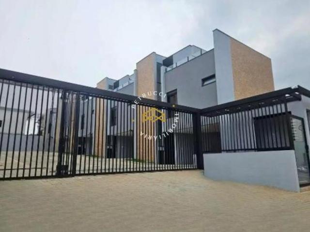 CASA TRIPLEX À VENDA NA REGIÃO DO MANSÕES SANTO ANTÔNIO CAMPINAS SP