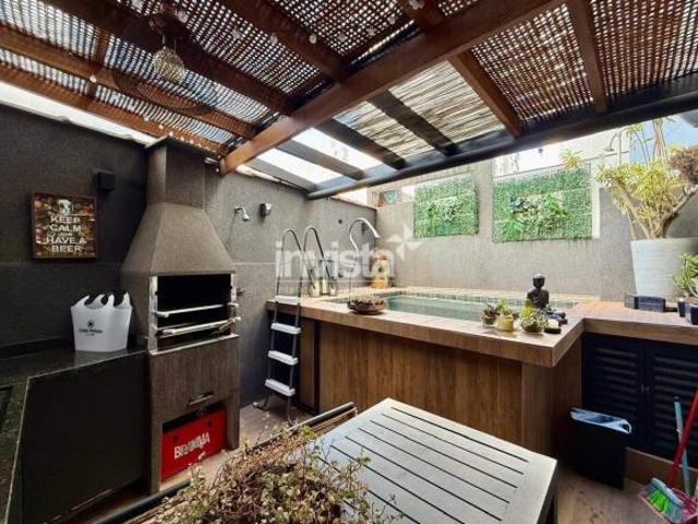 Casa Triplex à Venda no Boqueirão – Santos | 224 m² | Piscina | Churrasqueira | 3 Suítes