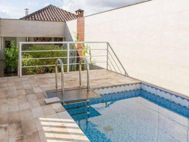 Casa Triplex à venda no Embaré em Santos