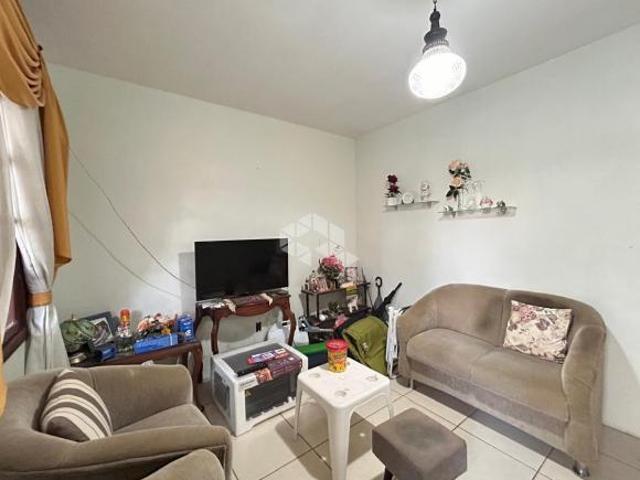 Casa Triplex de 3 dormitórios no Bairro Avenida!